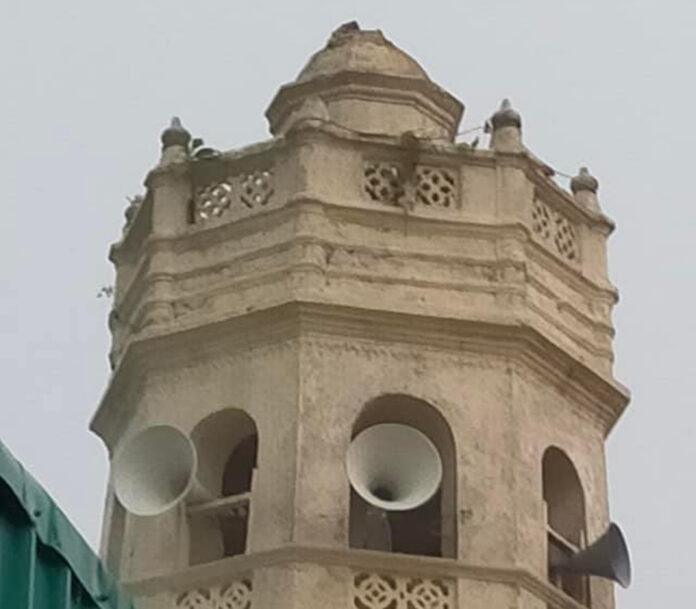 Menara azan masjid 169 tahun musnah dipanah petir